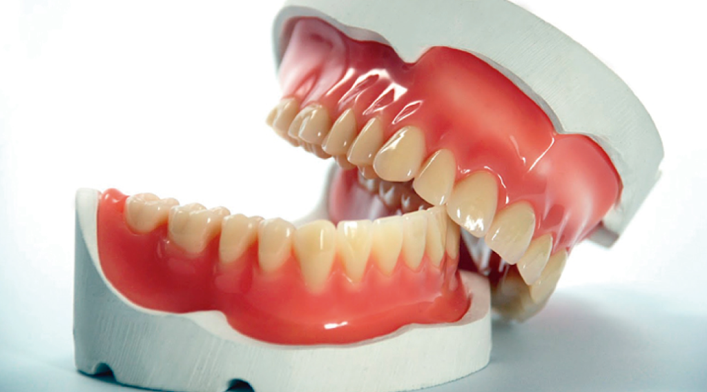 Próteses Totais - Flores Prótese